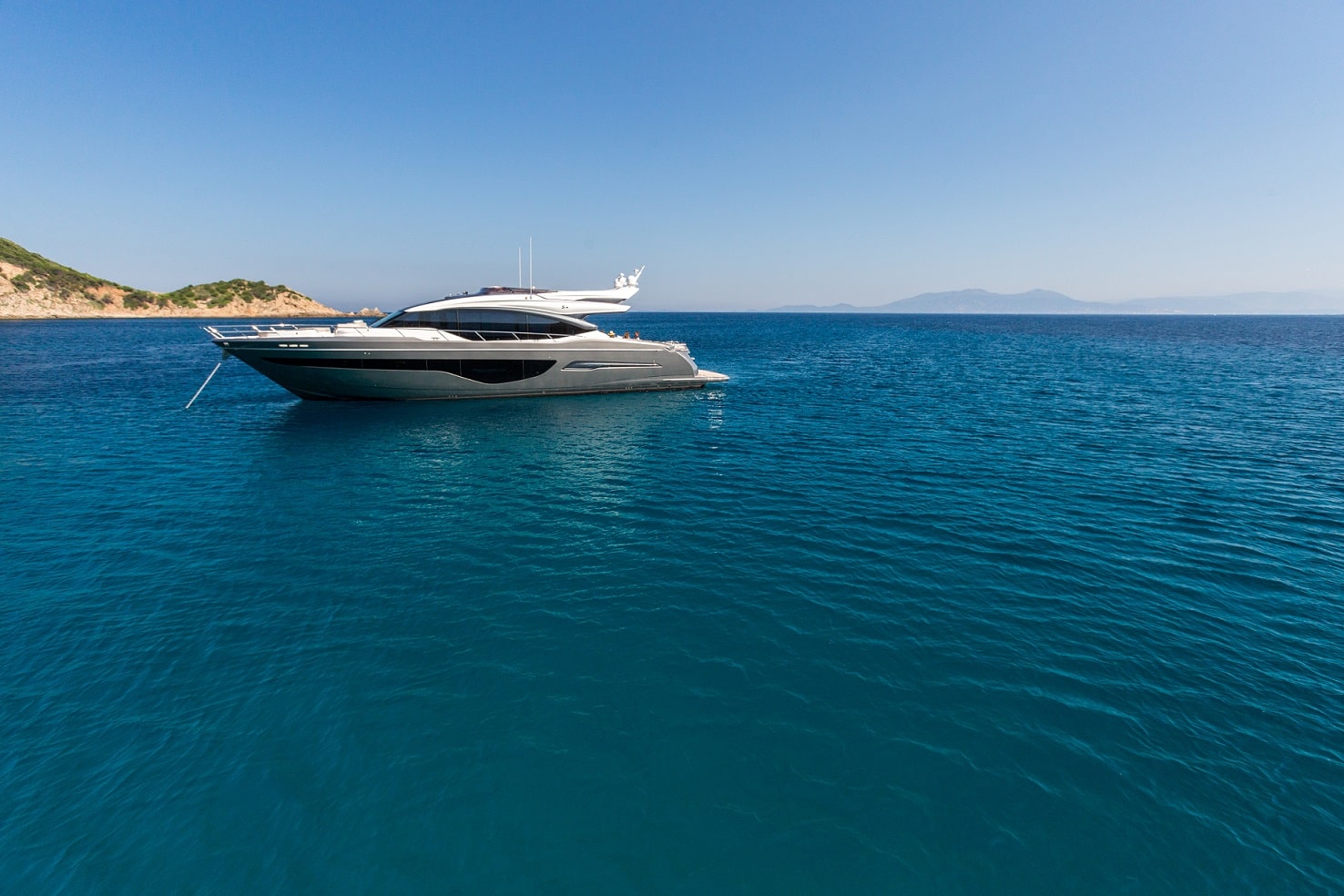 Princess S Class: Cool and Captivating - Princess Motor Yachts